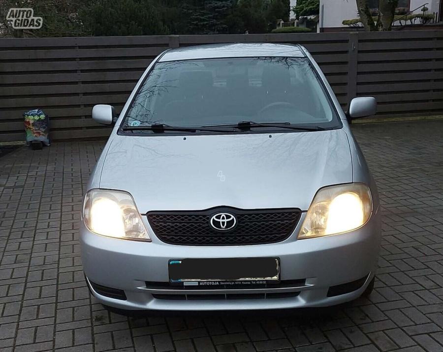 Grey Toyota Corolla 2003 in Kaunas, with an engine capacity of 1.60 L and mileage of 193 thousand km for 2000 €, photo 3 on AUTOMOTO.COM.LV
