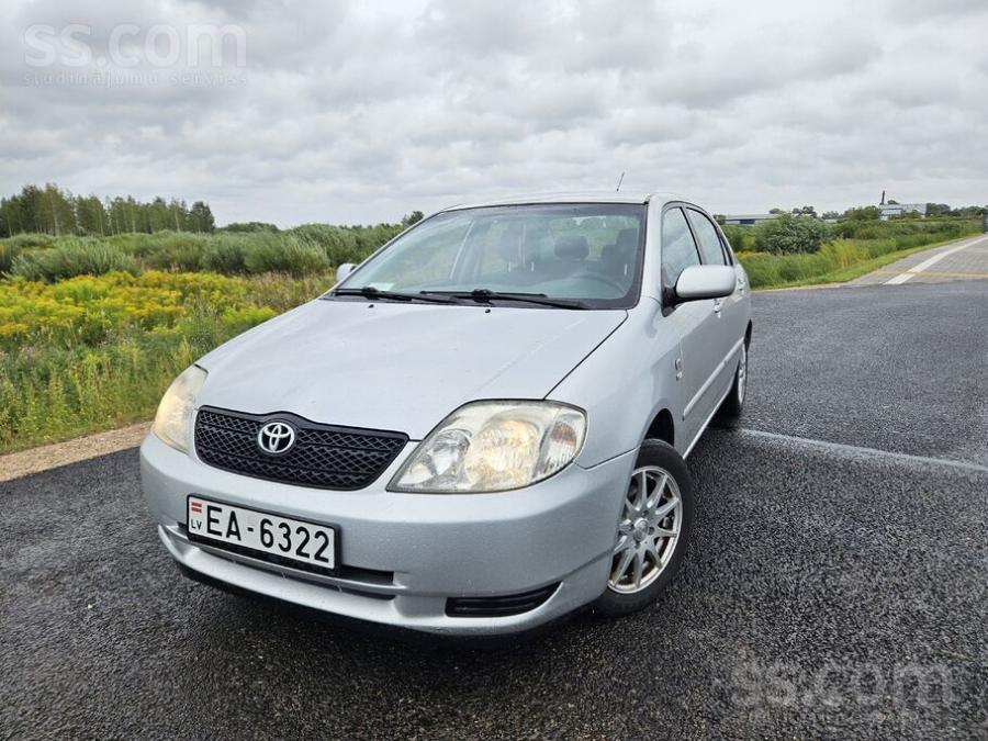 Grey Toyota Corolla 2004 in Jelgava, with an engine capacity of 1.40 L and mileage of 205 thousand km for 2300 €, photo 1 on AUTOMOTO.COM.LV