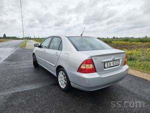 Grey Toyota Corolla 2004 in Jelgava, with an engine capacity of 1.40 L and mileage of 205 thousand km for 2300 €, photo 3 on AUTOMOTO.COM.LV
