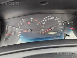 Grey Toyota Corolla 2004 in Jelgava, with an engine capacity of 1.40 L and mileage of 205 thousand km for 2300 €, photo 9 on AUTOMOTO.COM.LV
