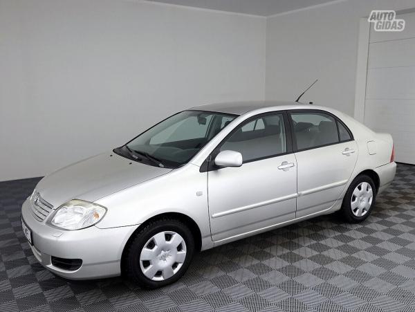 Pelēks Toyota Corolla 2005 Tallina, ar dzinēja tilpumu 1.40 L un nobraukumu 122 tūkst. km par 2199 €, foto 2 vietnē AUTOMOTO.COM.LV
