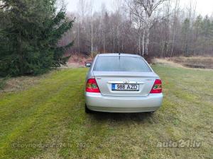 Grey Toyota Corolla 2006 in Tallinn, with an engine capacity of 1.60 L and mileage of 138 thousand km for 2000 €, photo 5 on AUTOMOTO.COM.LV