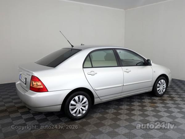 Pelēks Toyota Corolla 2006 Tallina, ar dzinēja tilpumu 1.60 L un nobraukumu 137 tūkst. km par 2499 €, foto 3 vietnē AUTOMOTO.COM.LV