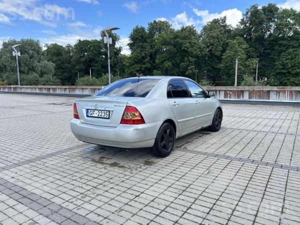 Серый Тойота Королла 2006 в Рига, объемом двигателя 1.60 л и пробегом 230 тыс. км за 1300 €, фото 1 на AUTOMOTO.COM.LV