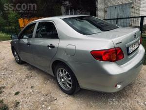 Grey Toyota Corolla 2007 in Riga, with an engine capacity of 1.60 L and mileage of 260 thousand km for 2300 €, photo 5 on AUTOMOTO.COM.LV