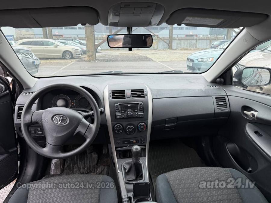 Pelēks Toyota Corolla 2007 Tallina, ar dzinēja tilpumu 1.60 L un nobraukumu 219 tūkst. km par 999 €, foto 6 vietnē AUTOMOTO.COM.LV