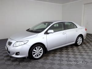 Pelēks Toyota Corolla 2007 Tallina, ar dzinēja tilpumu 1.60 L un nobraukumu 258 tūkst. km par 2499 €, foto 3 vietnē AUTOMOTO.COM.LV