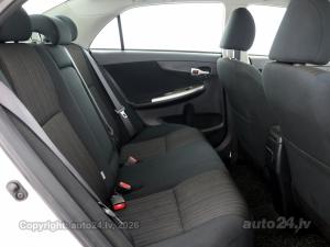 Pelēks Toyota Corolla 2007 Tallina, ar dzinēja tilpumu 1.60 L un nobraukumu 258 tūkst. km par 2499 €, foto 8 vietnē AUTOMOTO.COM.LV