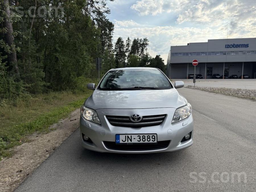 Pelēks Toyota Corolla 2007 Rīga, ar dzinēja tilpumu 1.60 L un nobraukumu 161 tūkst. km par 2600 €, foto 1 vietnē AUTOMOTO.COM.LV