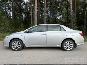 Pelēks Toyota Corolla 2007 Rīga, ar dzinēja tilpumu 1.60 L un nobraukumu 161 tūkst. km par 2600 €, foto 3 vietnē AUTOMOTO.COM.LV