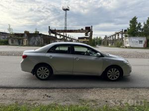 Pelēks Toyota Corolla 2007 Rīga, ar dzinēja tilpumu 1.60 L un nobraukumu 161 tūkst. km par 2600 €, foto 5 vietnē AUTOMOTO.COM.LV