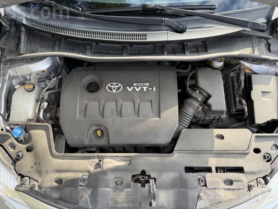 Pelēks Toyota Corolla 2007 Rīga, ar dzinēja tilpumu 1.60 L un nobraukumu 161 tūkst. km par 2600 €, foto 11 vietnē AUTOMOTO.COM.LV