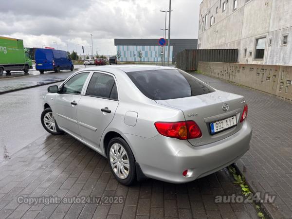 Pelēks Toyota Corolla 2007 Tallina, ar dzinēja tilpumu 1.40 L un nobraukumu 193 tūkst. km par 1699 €, foto 3 vietnē AUTOMOTO.COM.LV