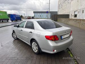 Pelēks Toyota Corolla 2007 Tallina, ar dzinēja tilpumu 1.40 L un nobraukumu 193 tūkst. km par 1699 €, foto 3 vietnē AUTOMOTO.COM.LV