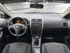 Pelēks Toyota Corolla 2007 Tallina, ar dzinēja tilpumu 1.40 L un nobraukumu 193 tūkst. km par 1699 €, foto 8 vietnē AUTOMOTO.COM.LV