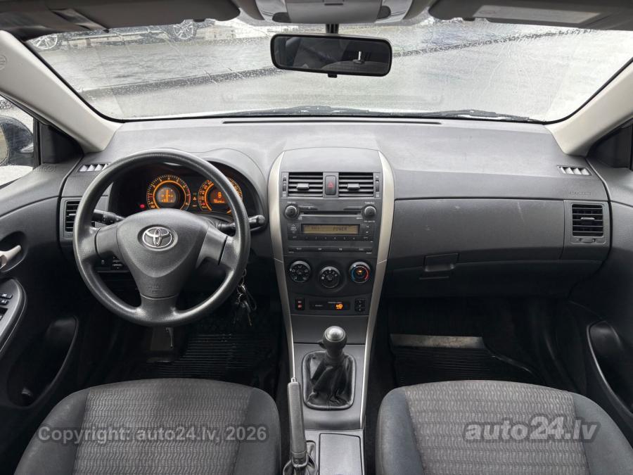 Pelēks Toyota Corolla 2007 Tallina, ar dzinēja tilpumu 1.40 L un nobraukumu 193 tūkst. km par 1699 €, foto 8 vietnē AUTOMOTO.COM.LV