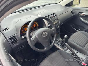 Pelēks Toyota Corolla 2007 Tallina, ar dzinēja tilpumu 1.40 L un nobraukumu 193 tūkst. km par 1699 €, foto 11 vietnē AUTOMOTO.COM.LV