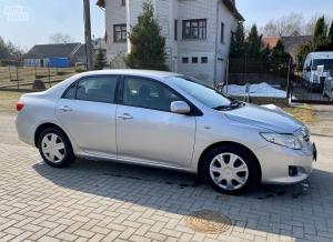 Pelēks Toyota Corolla 2008 Viļņa, ar dzinēja tilpumu 1.60 L un nobraukumu 199 tūkst. km par 2350 €, foto 8 vietnē AUTOMOTO.COM.LV