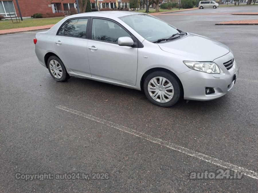 Pelēks Toyota Corolla 2008 Tallina, ar dzinēja tilpumu 1.60 L un nobraukumu 0 tūkst. km par 2500 €, foto 3 vietnē AUTOMOTO.COM.LV