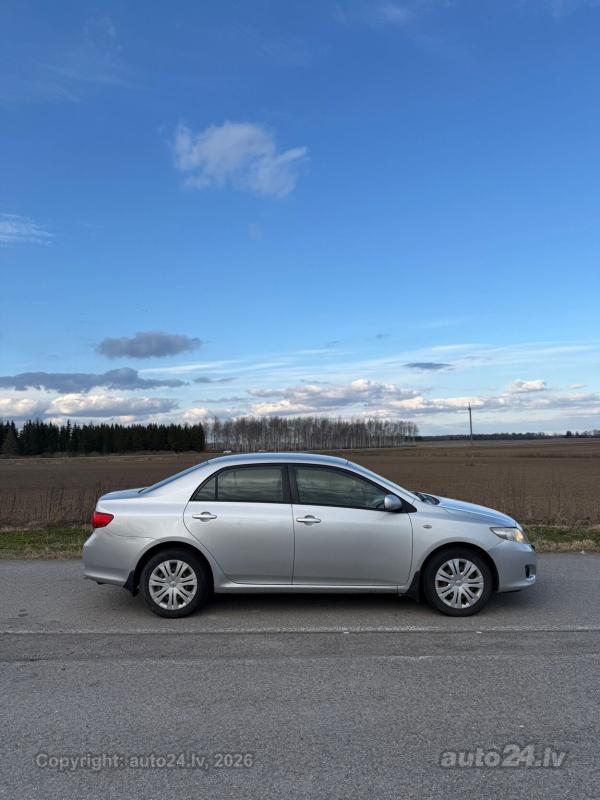 Pelēks Toyota Corolla 2008 Tartu, ar dzinēja tilpumu 1.60 L un nobraukumu 206 tūkst. km par 3390 €, foto 3 vietnē AUTOMOTO.COM.LV