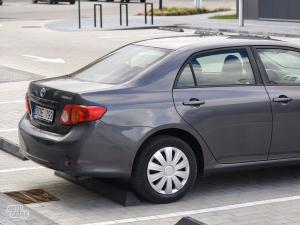 Grey Toyota Corolla 2008 in Vilnius, with an engine capacity of 1.60 L and mileage of 246 thousand km for 3500 €, photo 5 on AUTOMOTO.COM.LV
