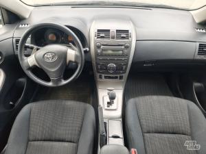 Grey Toyota Corolla 2008 in Vilnius, with an engine capacity of 1.60 L and mileage of 246 thousand km for 3500 €, photo 12 on AUTOMOTO.COM.LV