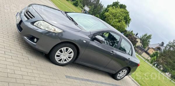 Grey Toyota Corolla 2008 in Riga, with an engine capacity of 1.60 L and mileage of 163 thousand km for 3200 €, photo 1 on AUTOMOTO.COM.LV