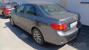 Grey Toyota Corolla 2008 in Riga, with an engine capacity of 1.60 L and mileage of 300 thousand km for 2900 €, photo  on AUTOMOTO.COM.LV