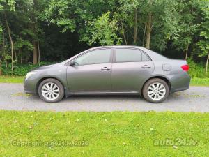 Grey Toyota Corolla 2008 in Tallinn, with an engine capacity of 1.60 L and mileage of 102 thousand km for 4200 €, photo 3 on AUTOMOTO.COM.LV
