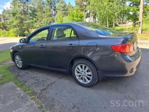 Pelēks Toyota Corolla 2008 Jēkabpils, ar dzinēja tilpumu 1.60 L un nobraukumu 304 tūkst. km par 2250 €, foto 7 vietnē AUTOMOTO.COM.LV