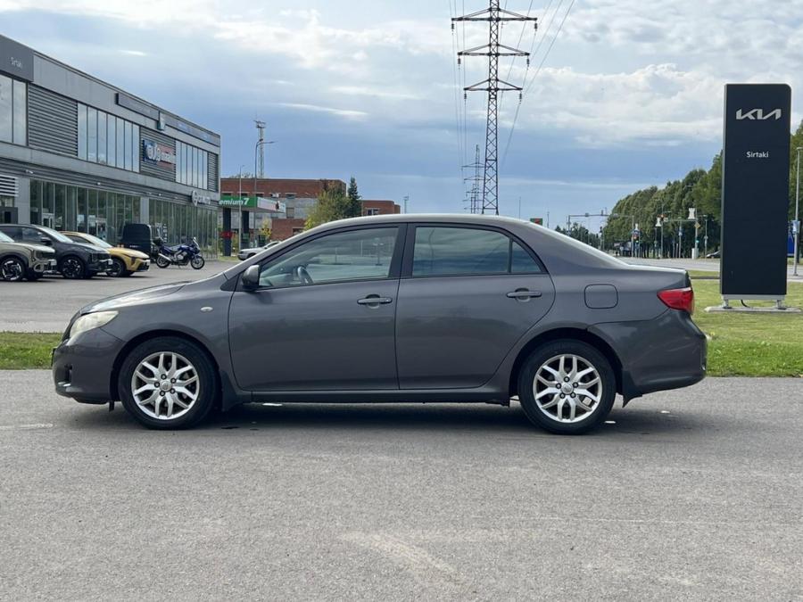 Pelēks Toyota Corolla 2008 Narva, ar dzinēja tilpumu 2.00 L un nobraukumu 207 tūkst. km par 2999 €, foto 16 vietnē AUTOMOTO.COM.LV