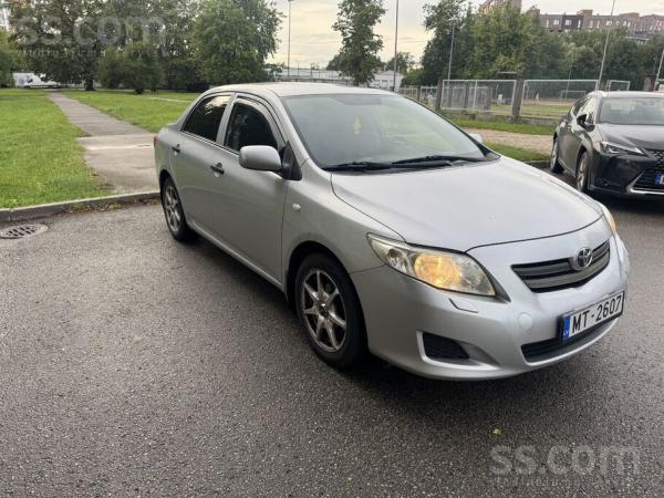 Grey Toyota Corolla 2008 in Riga, with an engine capacity of 1.60 L and mileage of 335 thousand km for 2400 €, photo 3 on AUTOMOTO.COM.LV