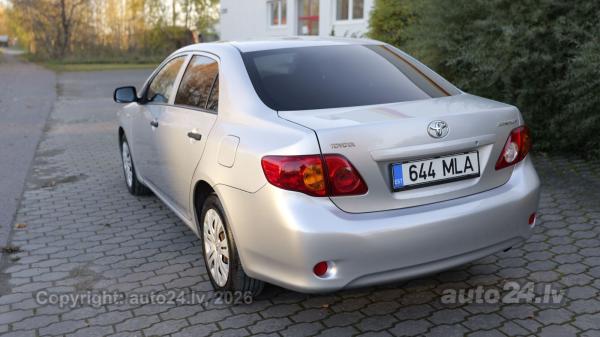 Grey Toyota Corolla 2008 in Tallinn, with an engine capacity of 1.60 L and mileage of 196 thousand km for 3299 €, photo 7 on AUTOMOTO.COM.LV
