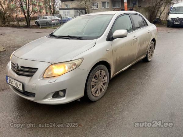 Grey Toyota Corolla 2009 in Tallinn, with an engine capacity of 1.60 L and mileage of 288 thousand km for 1400 €, photo 2 on AUTOMOTO.COM.LV
