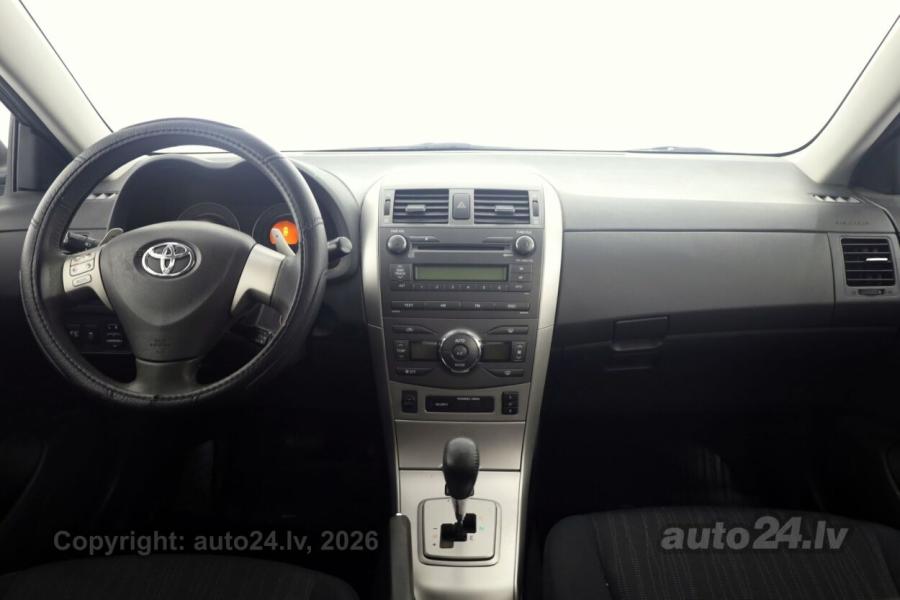 Pelēks Toyota Corolla 2009 Tallina, ar dzinēja tilpumu 1.60 L un nobraukumu 168 tūkst. km par 3699 €, foto 5 vietnē AUTOMOTO.COM.LV