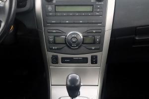 Pelēks Toyota Corolla 2009 Tallina, ar dzinēja tilpumu 1.60 L un nobraukumu 210 tūkst. km par 2299 €, foto 9 vietnē AUTOMOTO.COM.LV