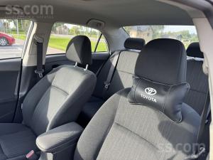 Pelēks Toyota Corolla 2009 Jelgava, ar dzinēja tilpumu 1.60 L un nobraukumu 142 tūkst. km par 3499 €, foto 12 vietnē AUTOMOTO.COM.LV