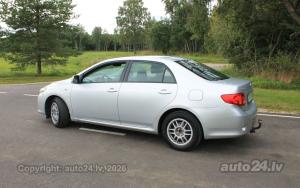 Pelēks Toyota Corolla 2009 Rapla, ar dzinēja tilpumu 1.60 L un nobraukumu 227 tūkst. km par 3299 €, foto 4 vietnē AUTOMOTO.COM.LV