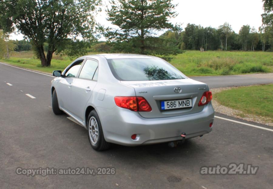 Pelēks Toyota Corolla 2009 Rapla, ar dzinēja tilpumu 1.60 L un nobraukumu 227 tūkst. km par 3299 €, foto 5 vietnē AUTOMOTO.COM.LV