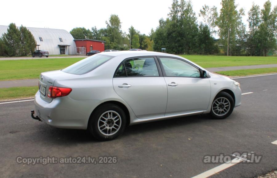 Pelēks Toyota Corolla 2009 Rapla, ar dzinēja tilpumu 1.60 L un nobraukumu 227 tūkst. km par 3299 €, foto 7 vietnē AUTOMOTO.COM.LV