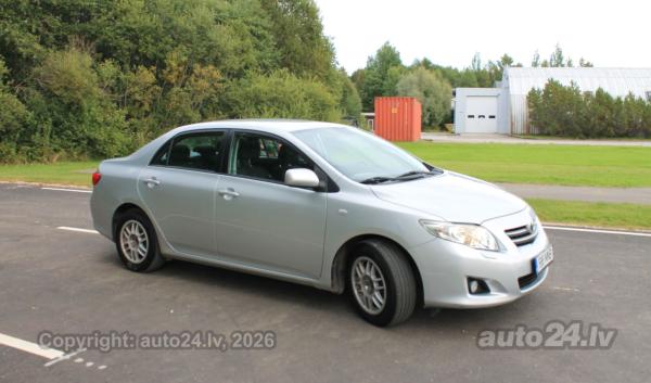 Pelēks Toyota Corolla 2009 Rapla, ar dzinēja tilpumu 1.60 L un nobraukumu 227 tūkst. km par 3299 €, foto 8 vietnē AUTOMOTO.COM.LV