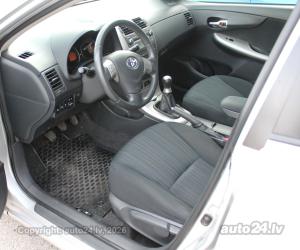 Pelēks Toyota Corolla 2009 Rapla, ar dzinēja tilpumu 1.60 L un nobraukumu 227 tūkst. km par 3299 €, foto 11 vietnē AUTOMOTO.COM.LV
