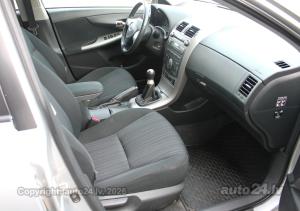 Pelēks Toyota Corolla 2009 Rapla, ar dzinēja tilpumu 1.60 L un nobraukumu 227 tūkst. km par 3299 €, foto 12 vietnē AUTOMOTO.COM.LV