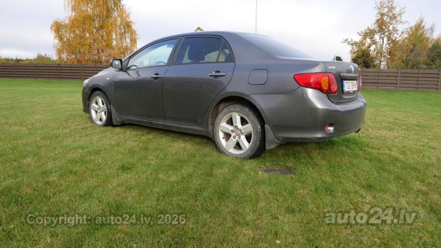 Pelēks Toyota Corolla 2009 Tartu, ar dzinēja tilpumu 1.60 L un nobraukumu 161 tūkst. km par 3000 €, foto 8 vietnē AUTOMOTO.COM.LV
