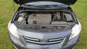 Pelēks Toyota Corolla 2009 Tartu, ar dzinēja tilpumu 1.60 L un nobraukumu 161 tūkst. km par 3000 €, foto 14 vietnē AUTOMOTO.COM.LV