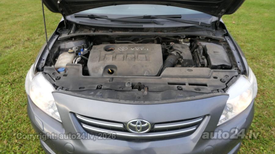 Pelēks Toyota Corolla 2009 Tartu, ar dzinēja tilpumu 1.60 L un nobraukumu 161 tūkst. km par 3000 €, foto 14 vietnē AUTOMOTO.COM.LV