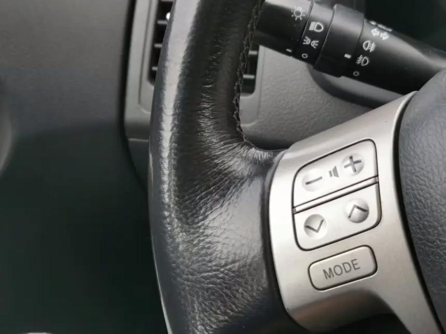 Pelēks Toyota Corolla 2010 Kuldīga, ar dzinēja tilpumu 1.60 L un nobraukumu 191 tūkst. km par 3800 €, foto 13 vietnē AUTOMOTO.COM.LV