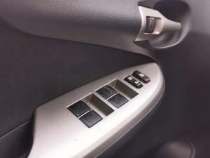 Pelēks Toyota Corolla 2010 Kuldīga, ar dzinēja tilpumu 1.60 L un nobraukumu 191 tūkst. km par 3800 €, foto 14 vietnē AUTOMOTO.COM.LV