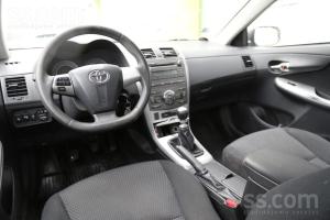 Grey Toyota Corolla 2011 in Riga, with an engine capacity of 1.60 L and mileage of 232 thousand km for 2995 €, photo 7 on AUTOMOTO.COM.LV