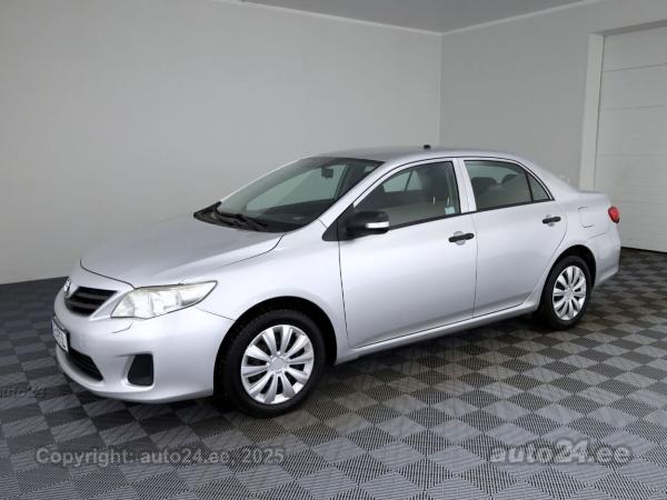 Grey Toyota Corolla 2011 in Tallinn, with an engine capacity of 1.30 L and mileage of 179 thousand km for 2799 €, photo 2 on AUTOMOTO.COM.LV